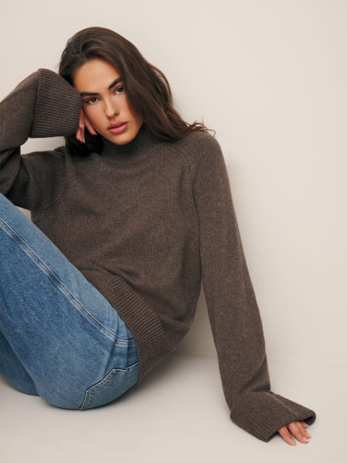 12 Best Jumpers For Big Busts 2022