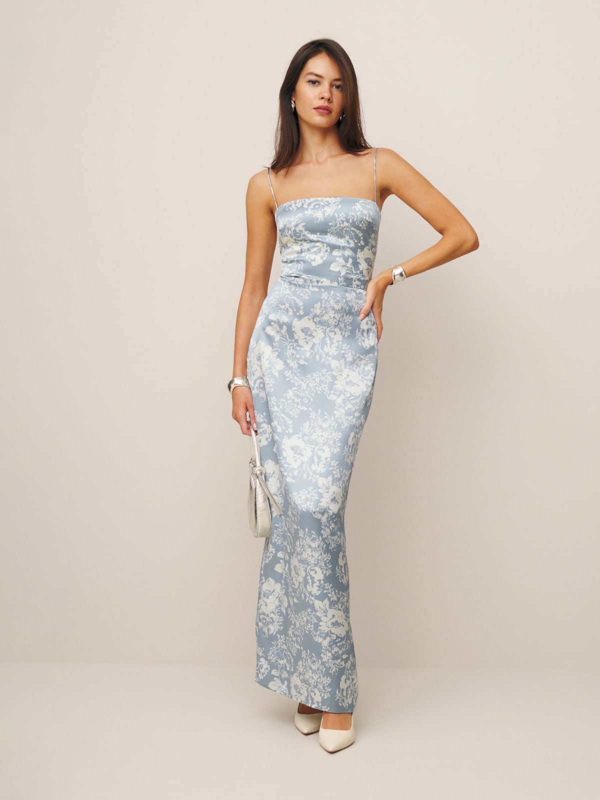 Donosimo ti nekoliko ideja što odjenuti za vjenčanje u proljeće ...