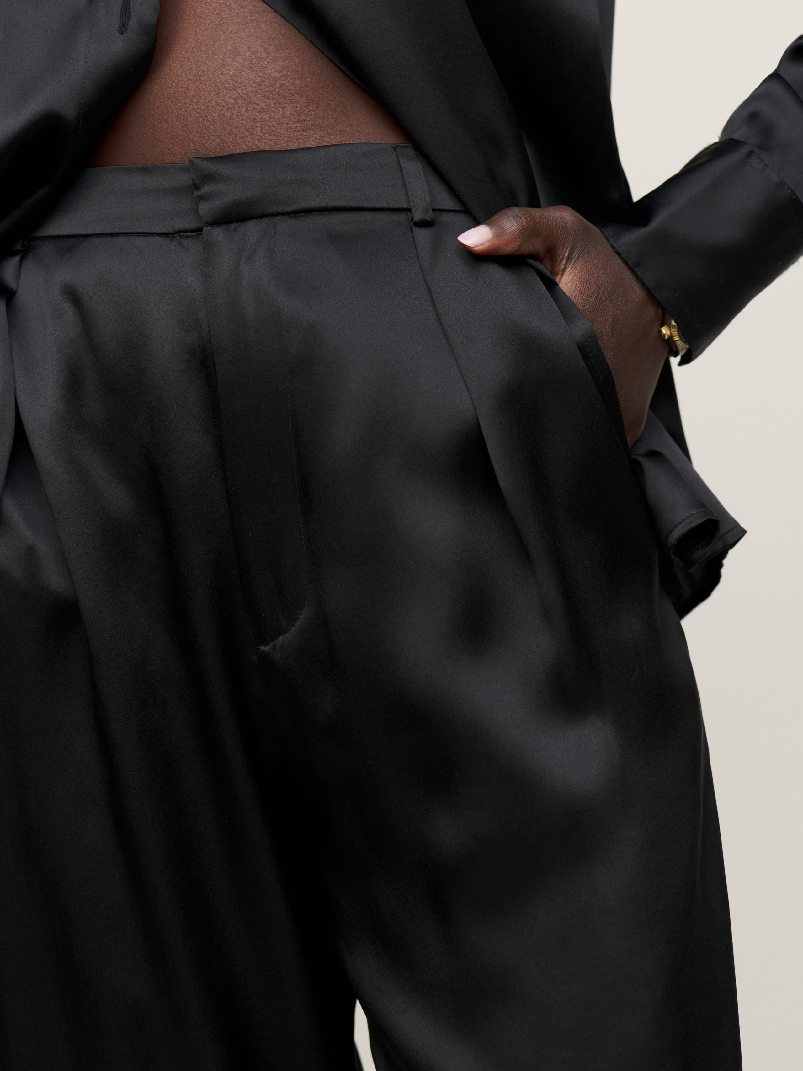 Petites Willa Silk Pant - Long Silk | Reformation